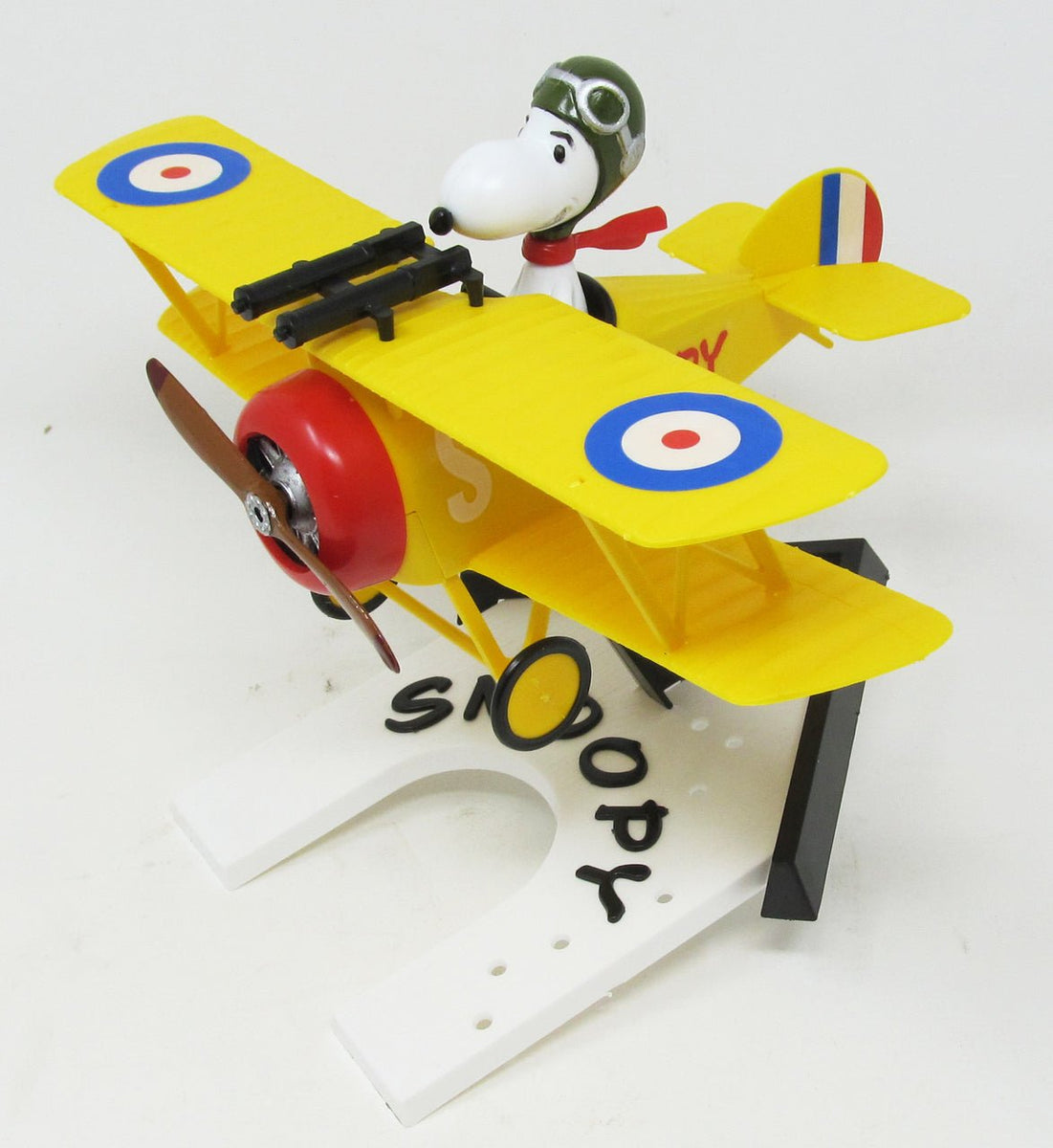 Snoopy and His Sopwith Camel Snap Plastic Model Kit| Hobby Recreation ...