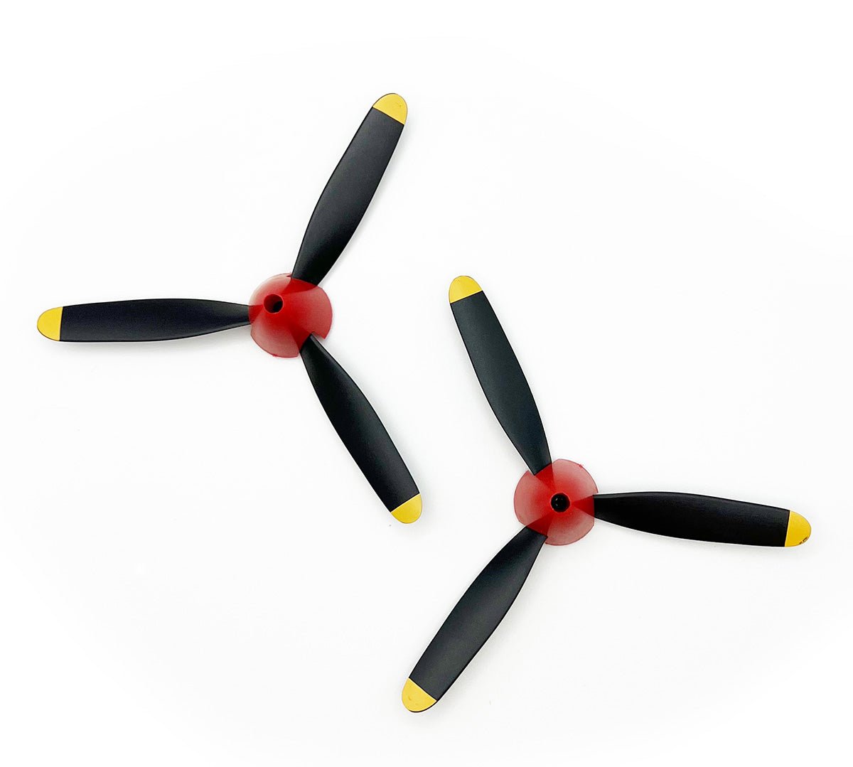 3-Blade Propeller & Spinner (2); P-40| Hobby Recreation Products